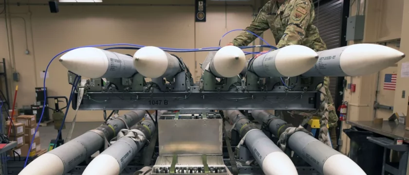 Pentagon Allocates $1.2 Billion for AMRAAM Missile Production ...